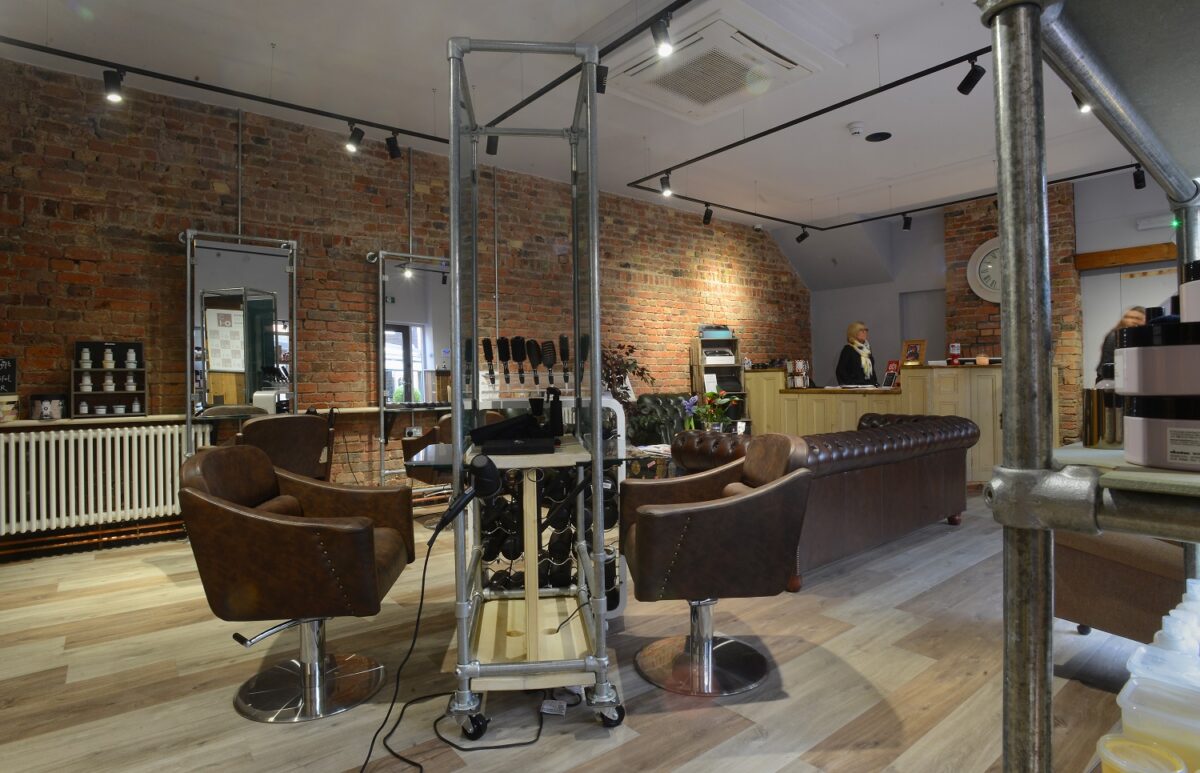 THE BEST HAIRDRESSERS IN TAUNTON AT COMBERS SALON